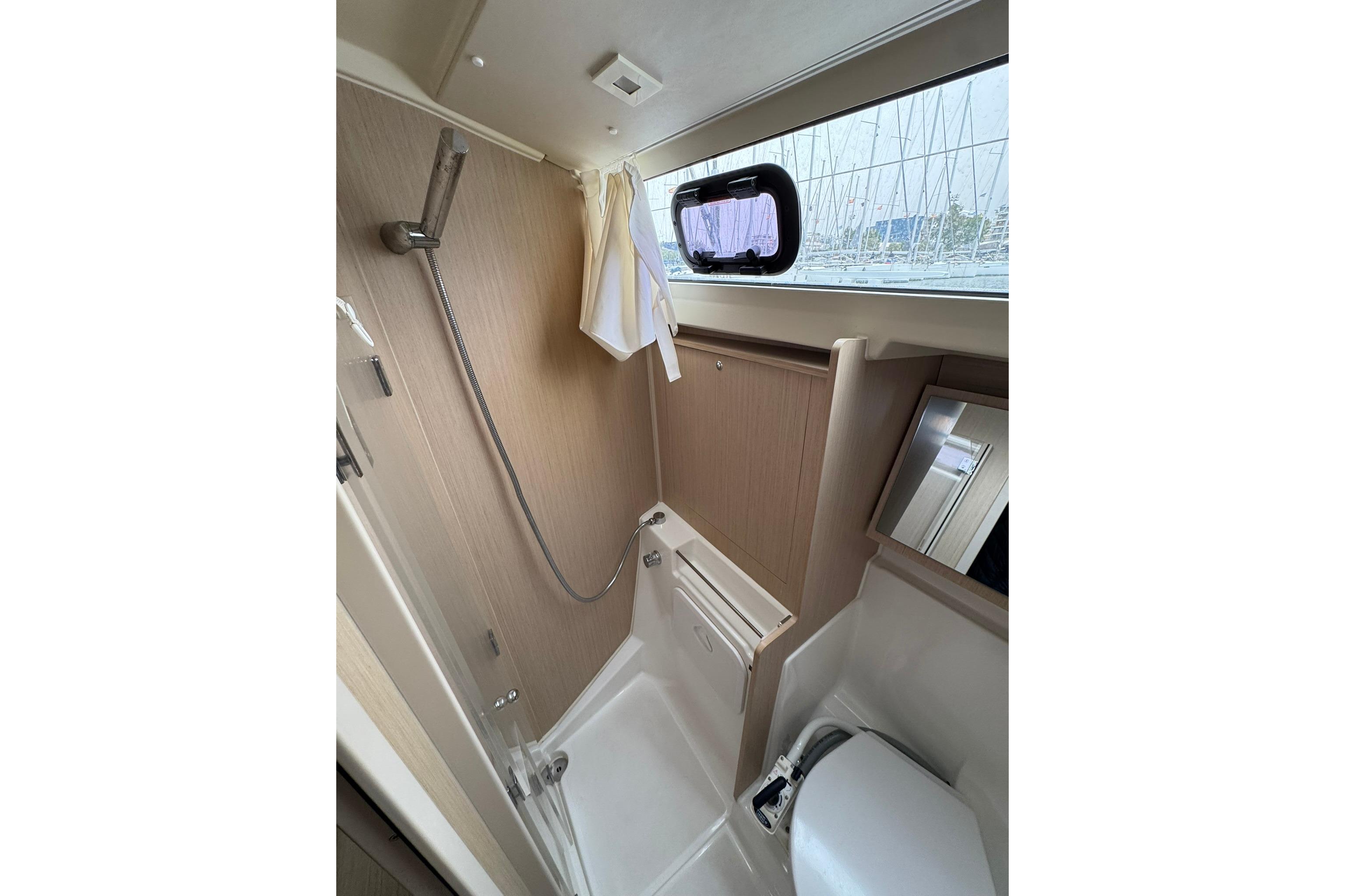 2020 Beneteau Oceanis 41.1 for Sale in Athens, Greece | 41 ft | Global ...